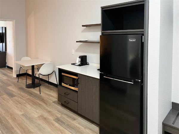 In Studio 6 Suites Elkhart - Elkhart, IN
