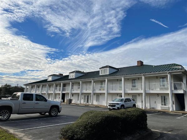 Baymont By Wyndham Thomasville - Thomasville, GA