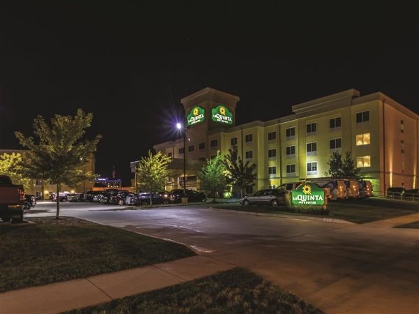 La Quinta Inn & Suites By Wyndham Fargo-medical Center - Fargo, ND