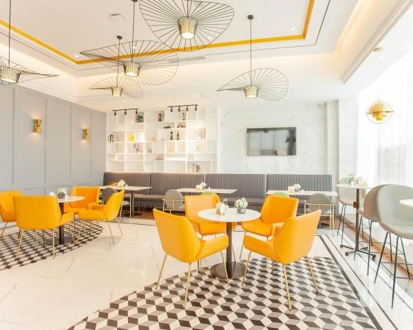 Anshun Magnotel West High-speed Railway Station - Anshun