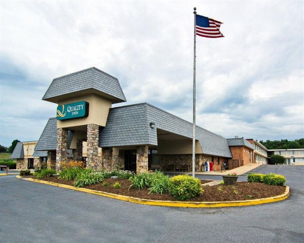 Quality Inn Shenandoah Valley - Shenandoah, VA