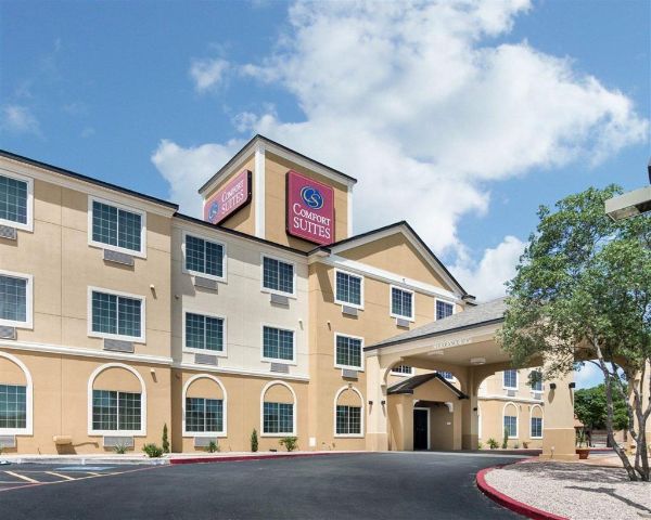 Comfort Suites Odessa Near University - Odessa, TX