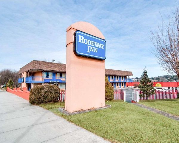 Econo Lodge Galax - Galax, VA