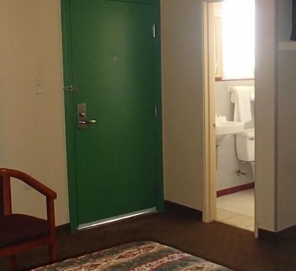 Royal Inn Of New Orleans - New Orleans, LA