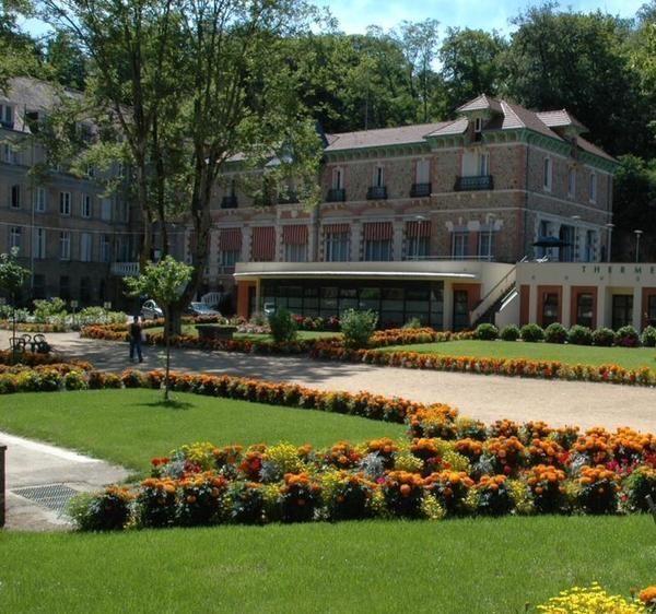 The Originals Relais Le Grand Hôtel - Évaux-les-Bains