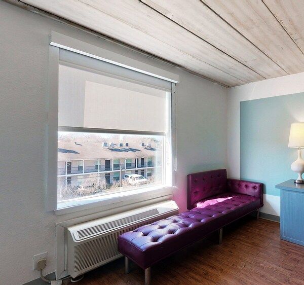 Aggieland Boutique Hotel - Bryan, TX