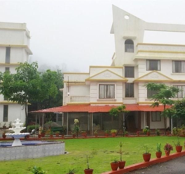 Sereniity Resort - Lonavla