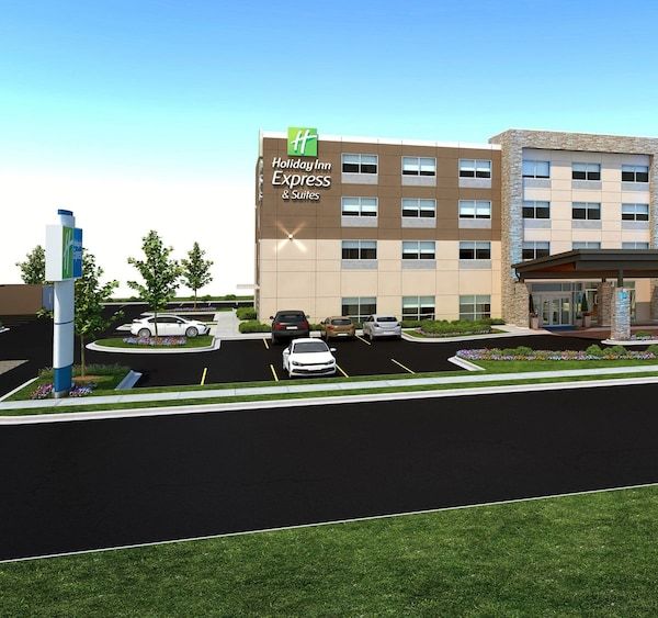 Holiday Inn Express & Suites Oak Grove - Odessa, MO