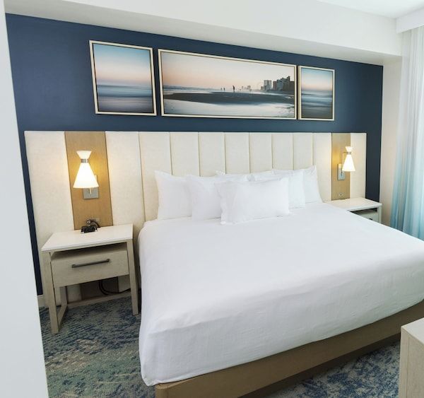 Holiday Inn Club Vacations Myrtle Beach Oceanfront - Myrtle Beach