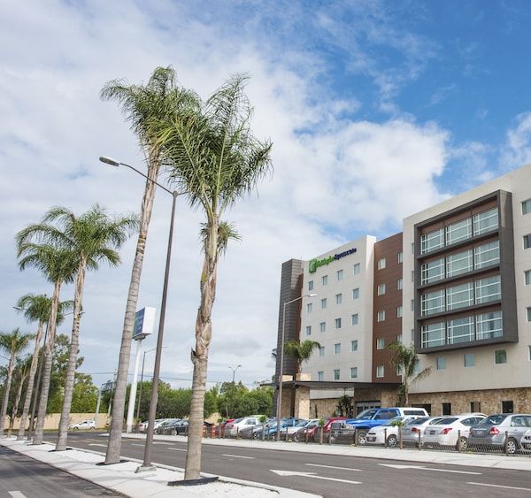 Holiday Inn Express & Suites Celaya - Celaya