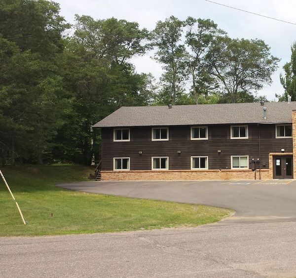 Pelican Lake Motel - Minnesota