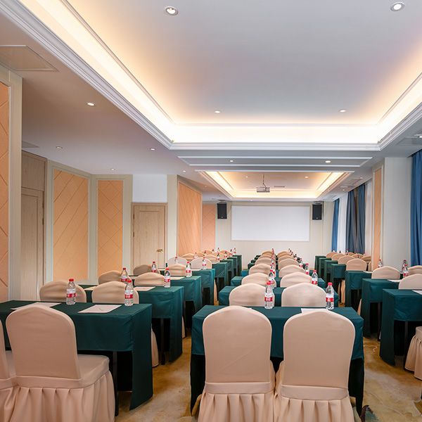 Vienna Hotel(nanchong Gaopin Airport Chuanbei Medical College Hotel) Gaoping Airport, Nanchong, Sichuan - Nanchong