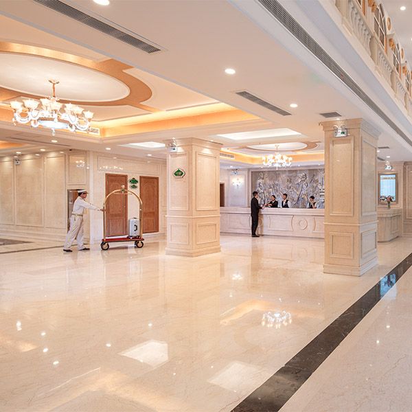 Vienna Classic Hotel (Henan Luoyang Kaiyuan Avenue Hotel) Kaiyuan Avenue Store, Luoyang - Luoyang