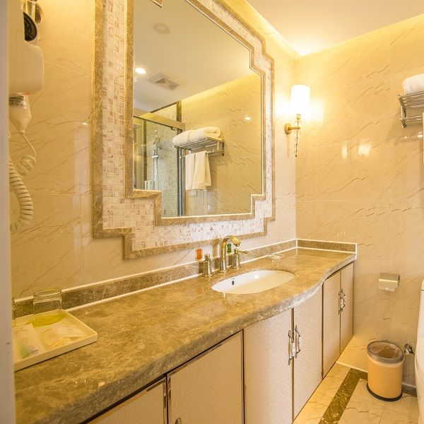 Vienna International Hotel Xining North Wuyue Square Tianjunqiao Shop(domestic Only) - 