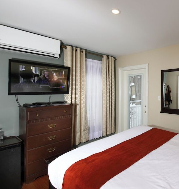 The Harbour House - Prince Edward Island