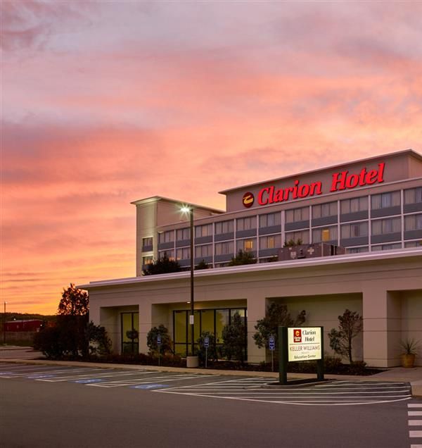 Clarion Hotel Portland Airport Me - Cape Elizabeth, ME