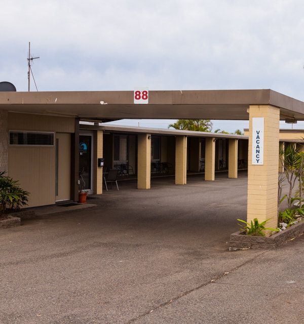 Gladstone Motel - 格拉德斯通