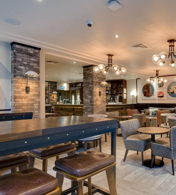 Rose Street Hub By Premier Inn Edinburgh City Centre - Edinburgh