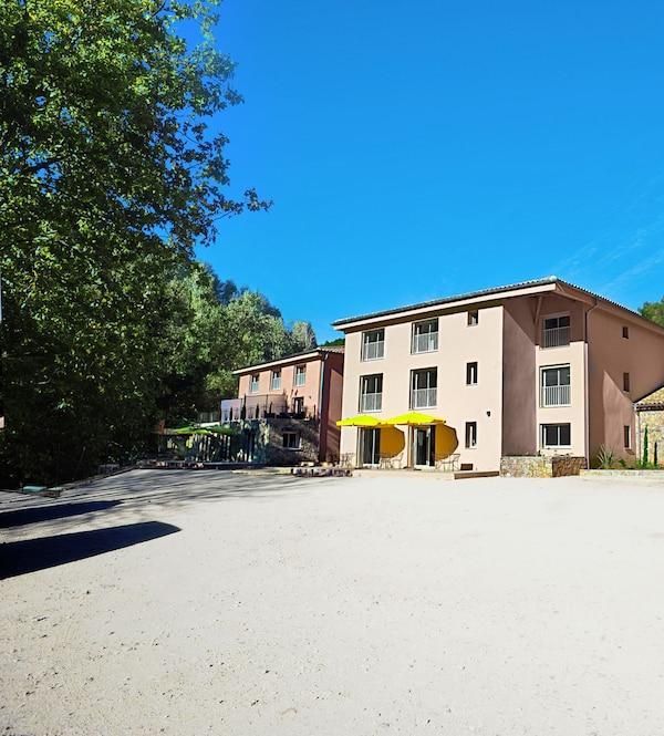 Hyères Nord  Hôtel Les Bastides Du Gapeau The Originals City - Cuers