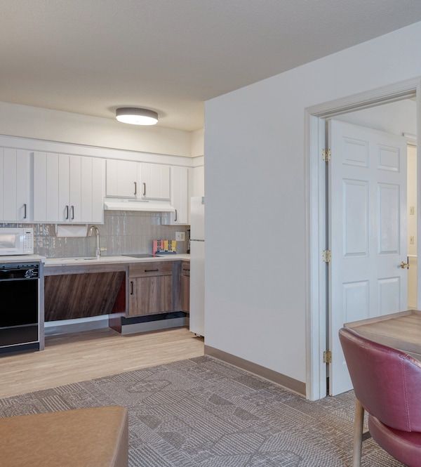 Staybridge Suites Allentown Bethlehem Airport - Allentown, PA