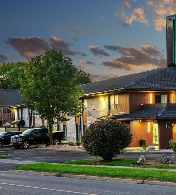 Quality Inn - Chatham-Kent