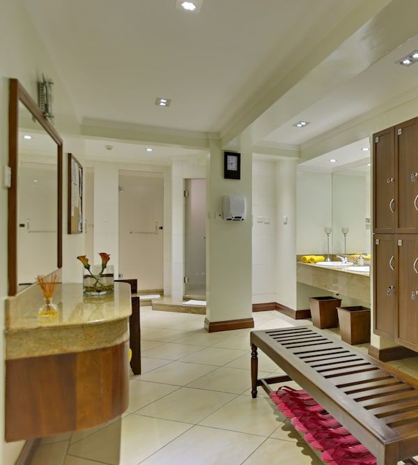 The Heron By Sarovar Portico India - Nairobi