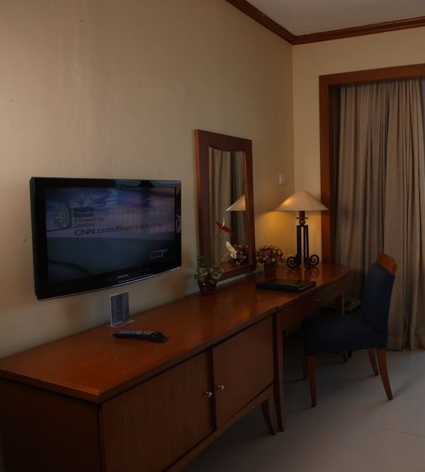 Makassar Golden Hotel - Makassar