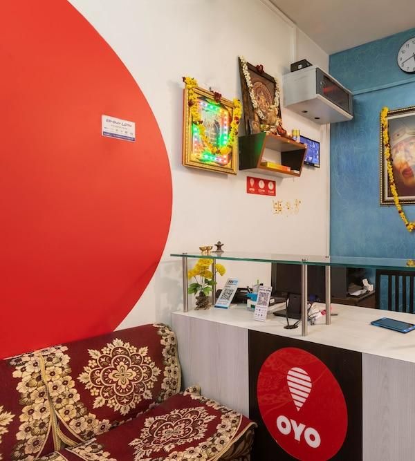 Oyo 9439 Sri Sai Comforts - Bangalore