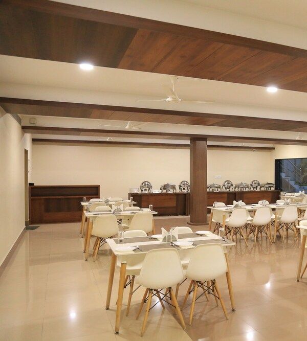 Hotel Hills - Yelagiri