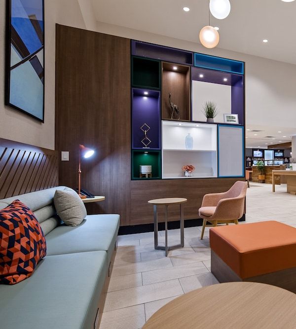 Holiday Inn Clarksville Northeast - Clarksville, TN