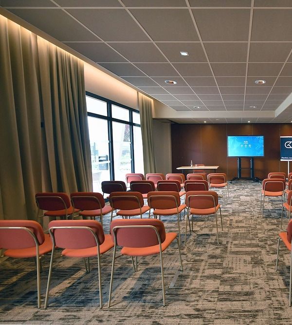 Golden Tulip Reims - Bezannes