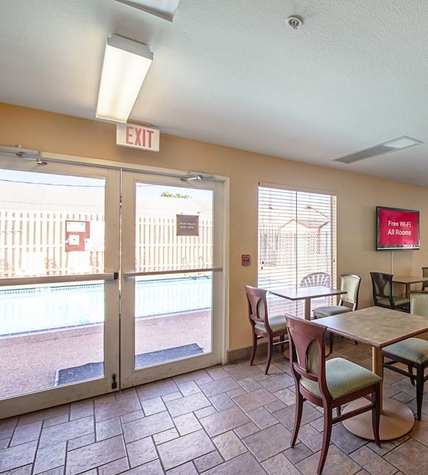 Red Roof Inn San Marcos - San Marcos