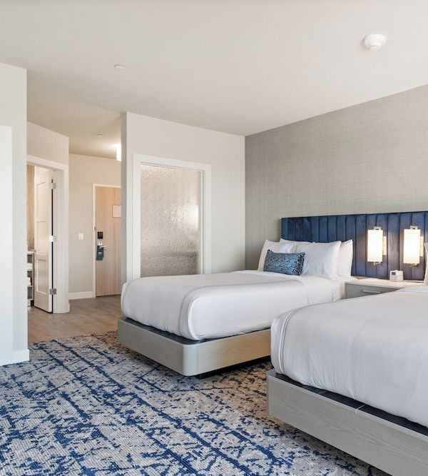 Even Hotel Austin Uptown Near The Domain By Ihg - Pflugerville, TX