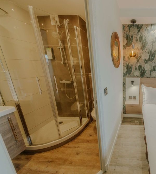 Kyriad Direct Orleans Nord - Cap Saran - Saran