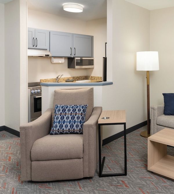 Candlewood Suites Miami Lakes - Miramar, FL