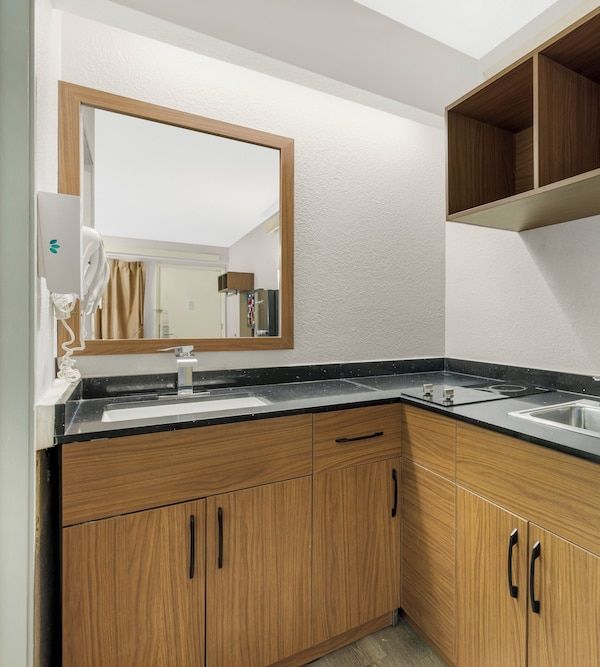 Hometowne Studios By Red Roof Buffalo - Niagara Airport - État de New York