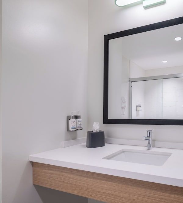 Garner Hotel Boise Airport By Ihg - Boise, ID