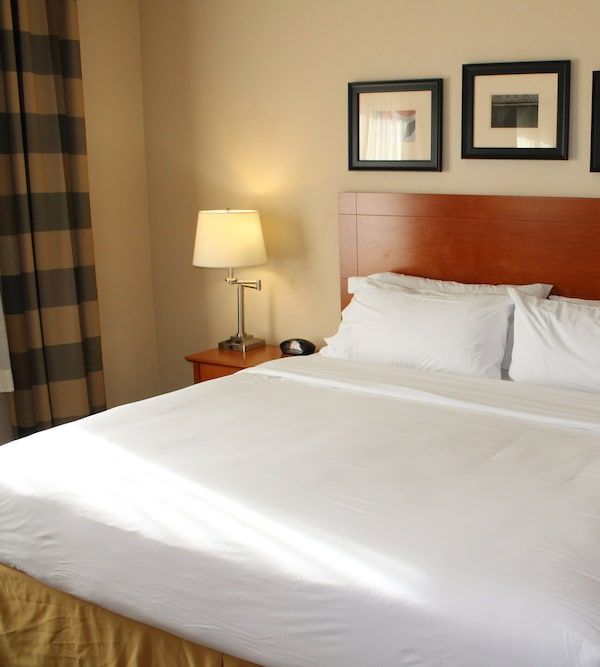 Holiday Inn Express & Suites Vernal - Dinosaurland - Vernal, UT