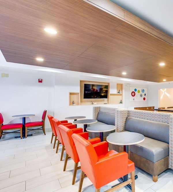 Holiday Inn Express Vincennes - Vincennes, IN