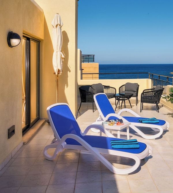 Verdi St George's Bay Marina - Malte
