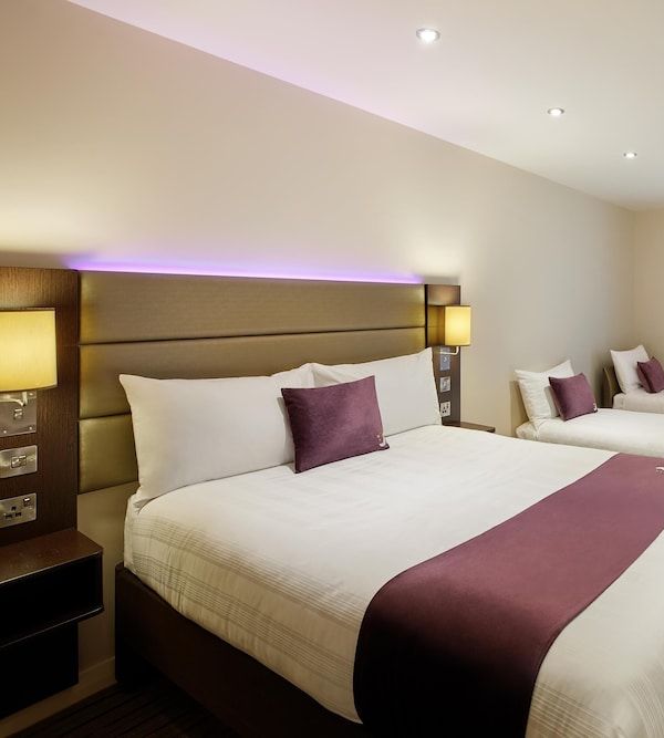 Premier Inn London City (Aldgate) - Central London