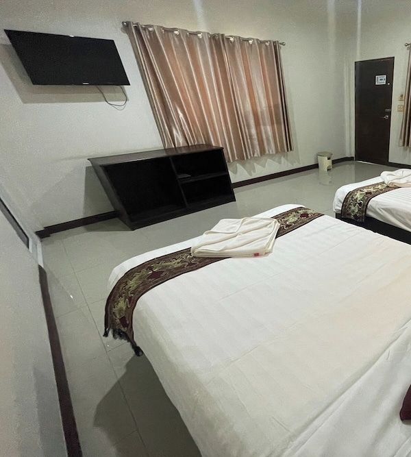 Phuket Airport Villa - Nai Yang