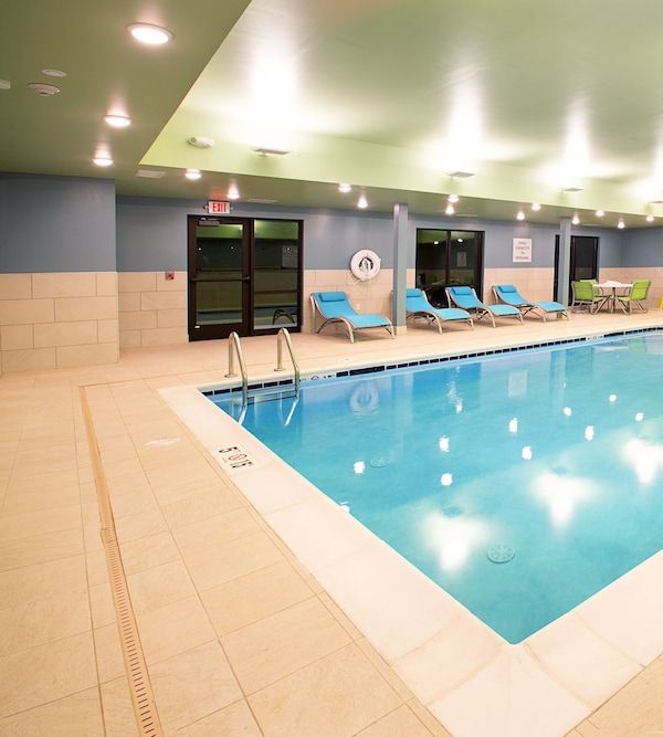Holiday Inn Express & Suites Wentzville St Louis West - O'Fallon, MO
