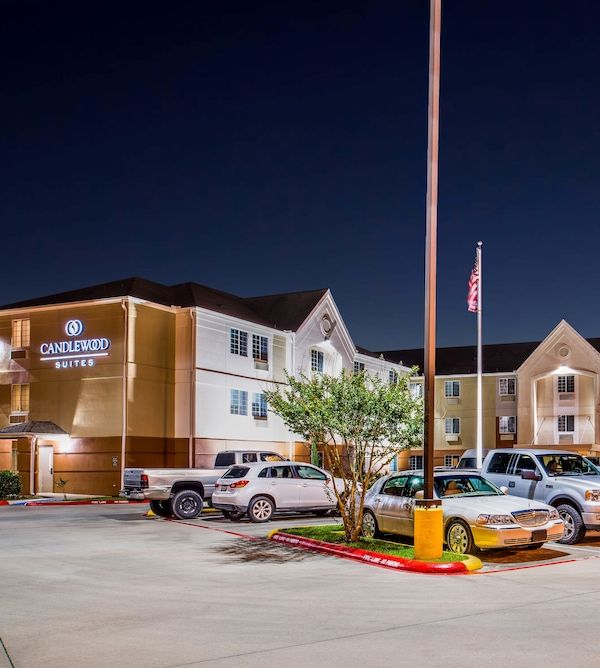 Candlewood Suites Beaumont - Beaumont, TX