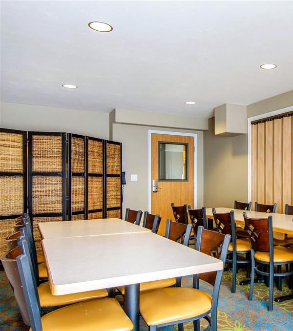 Garner Hotel Idaho Falls Southwest By Ihg - Idaho Falls, ID