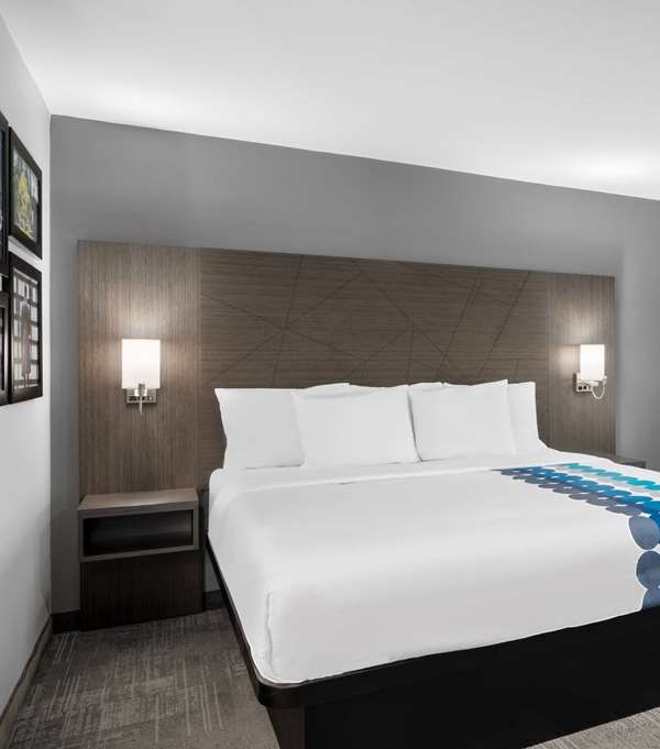 La Quinta Inn By Wyndham Indianapolis Airport Executive Dr - Indianapolis, IN