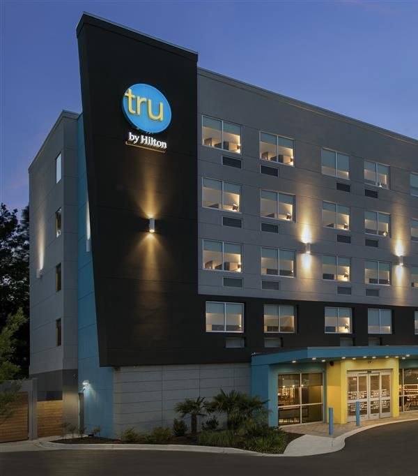Tru By Hilton Charleston Ashley Phosphate - North Charleston, SC