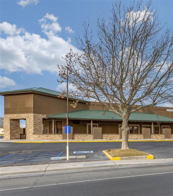 Clarion Inn & Suites Roswell - Roswell, NM