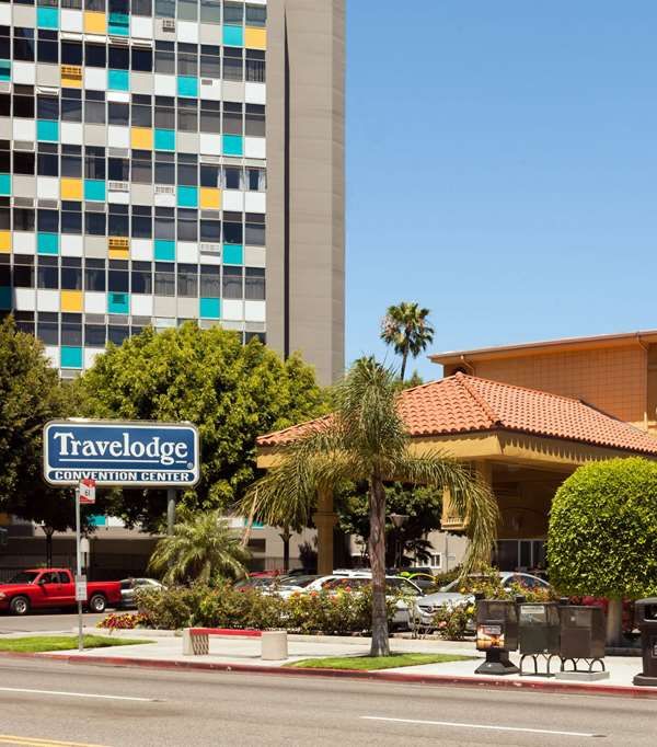 Travelodge By Wyndham Long Beach Convention Center - Long Beach, CA