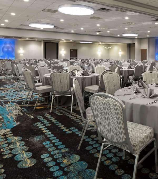 Holiday Inn Coralville - Iowa City By Ihg - Iowa City, IA